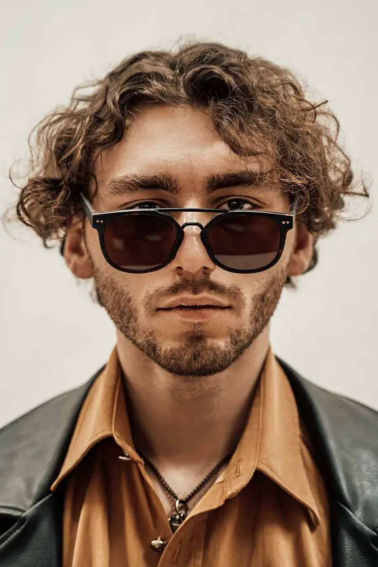 Discover the Hottest Men's Summer Hairstyles 2024: Middle Part ...