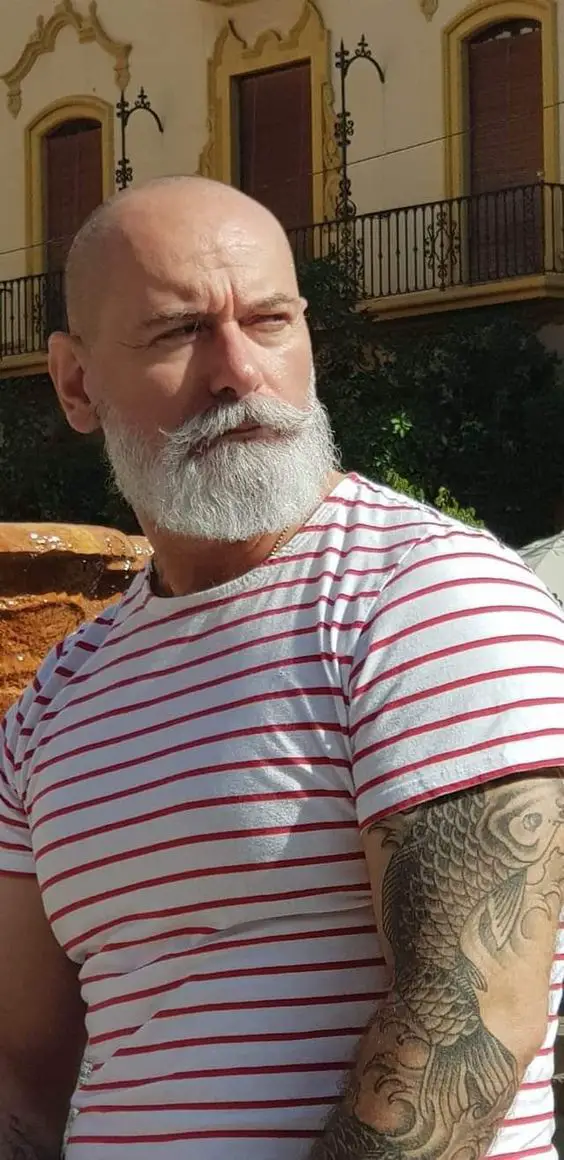 Elevate Your Look with Top 18 White Beard Styles for Men in 2024 ...