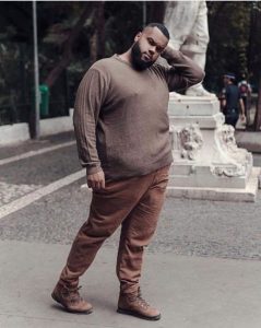 Revolutionize Your Wardrobe: Top 17 Plus Size Men's Streetwear Looks ...